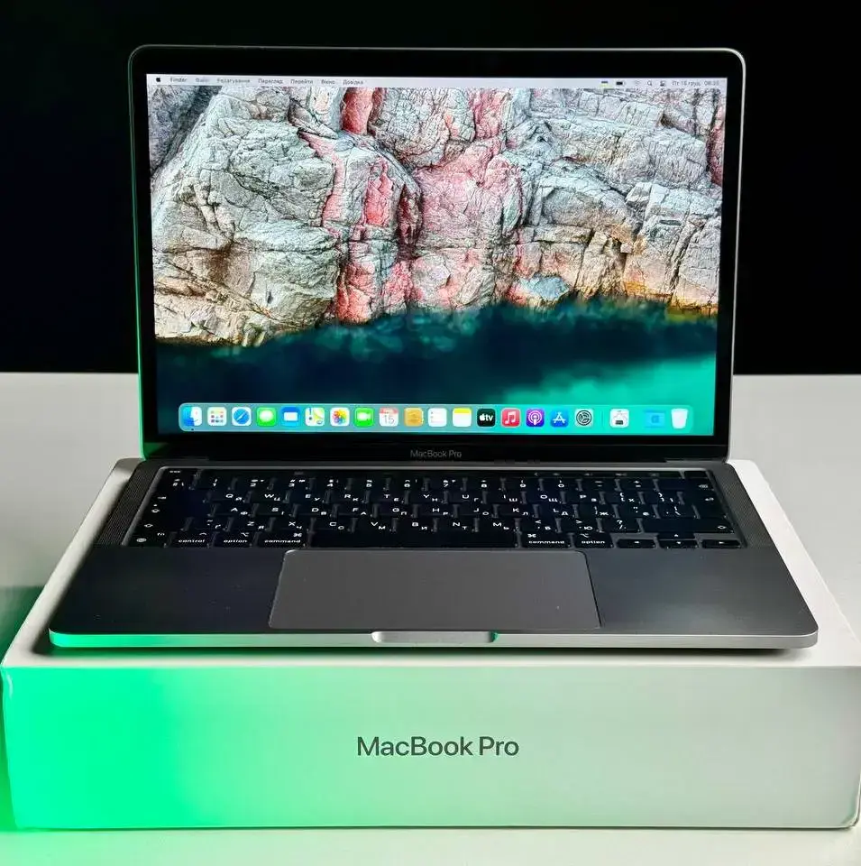 Купити USED MacBook Pro 13" Space Gray (Z11C000E4) 2020 (М1/16GB/512SSD)🔋95% (Стан - 9/10 ...